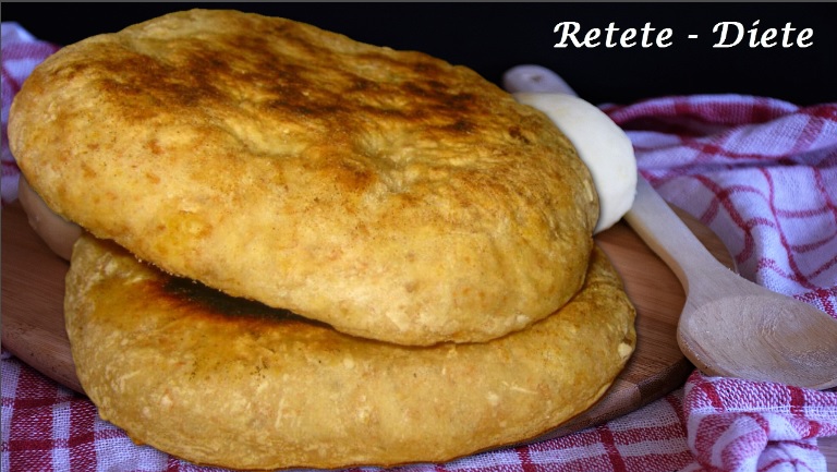 Turte (lipii) calde și gustoase, coapte pe aragaz - Retete Diete